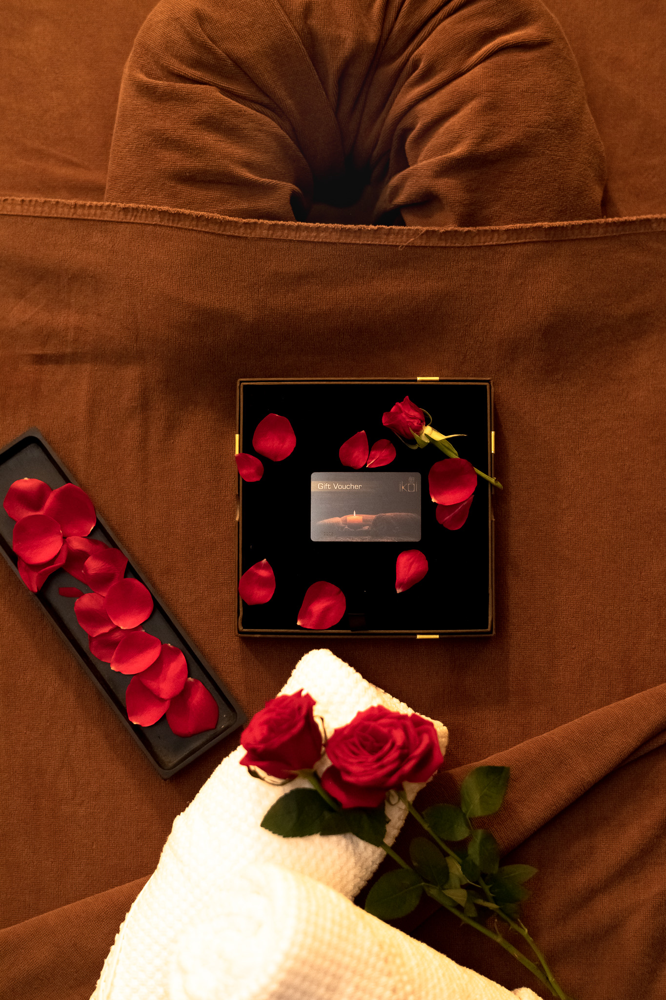 Valentines Massage bed | ikoi Spa